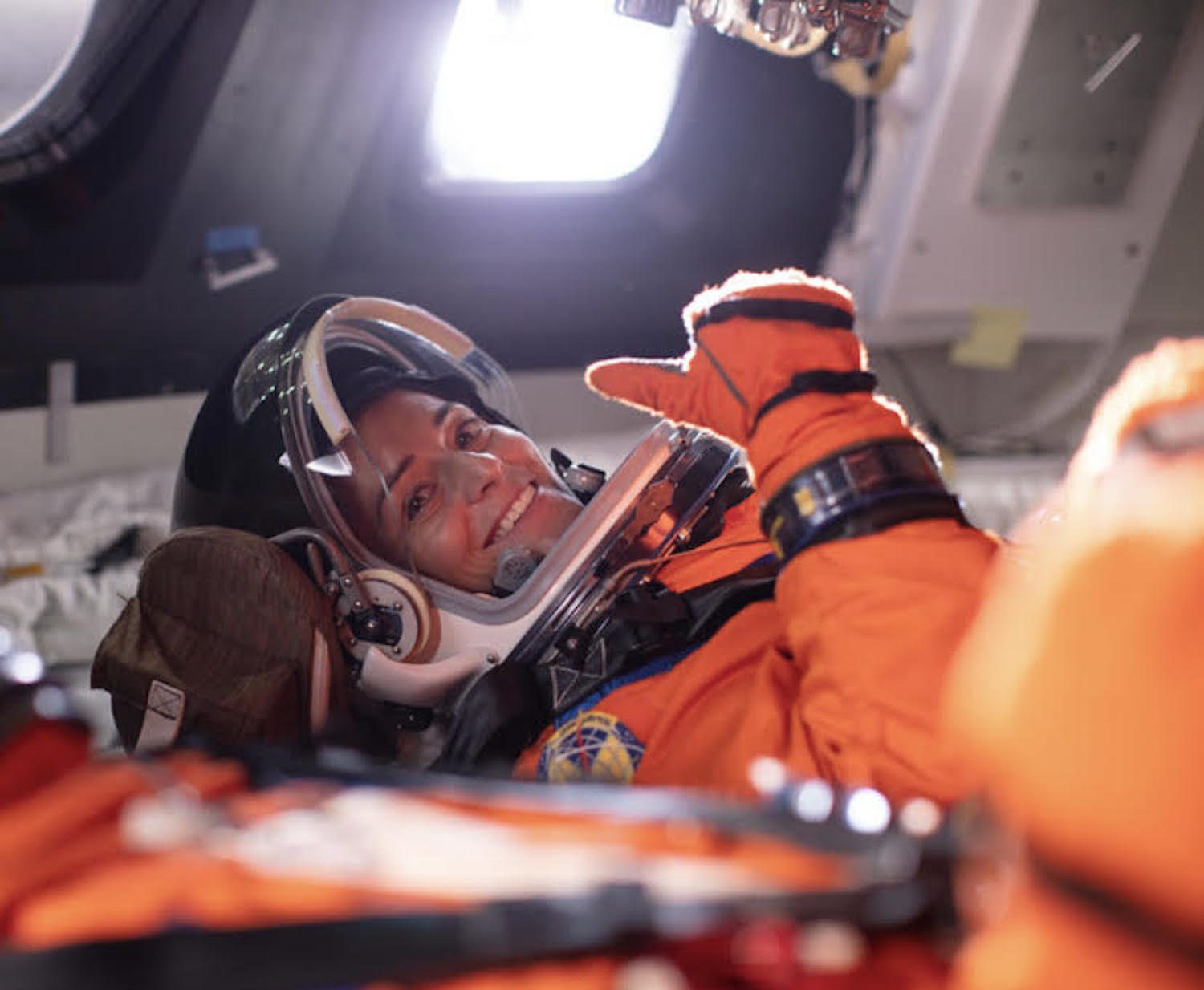 Reading With Role Models - NASA Astronaut Reads to Kids During Home ...